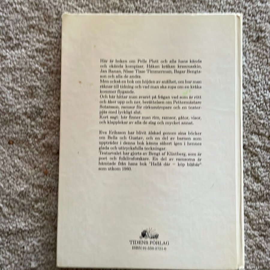 Se produkter som liknar Pelle Plutt: ramsor och rim f.. på Tradera ...