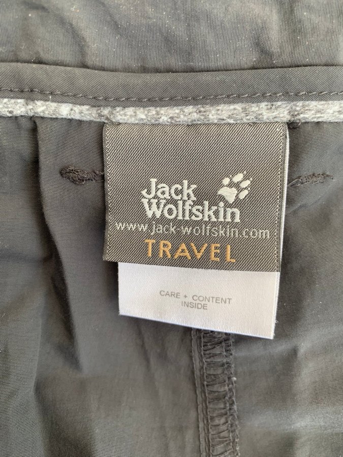 Jack Wolfskin mörkgråa zip-off byxor 52 modell .. | Köp på Tradera ...