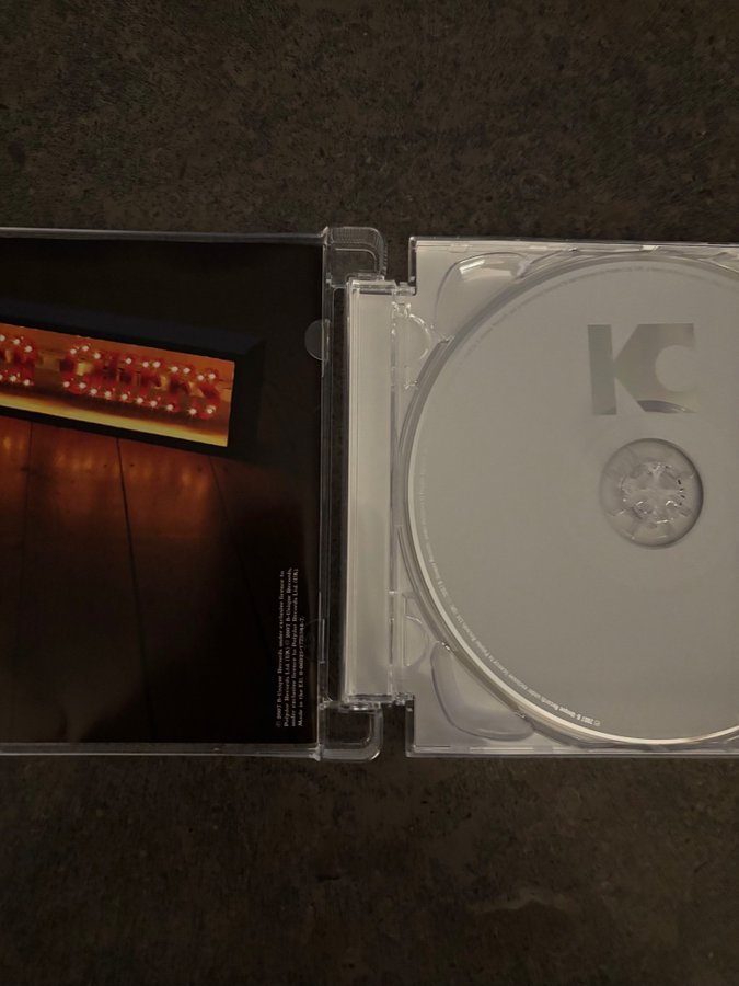 Kaiser Chiefs - Yours Truly, Angry Mob CD | Köp på Tradera (714459688)