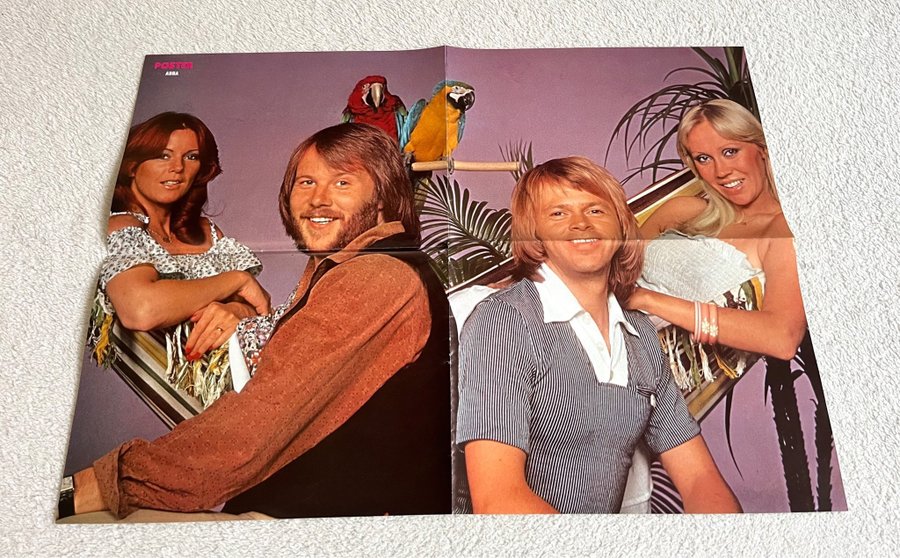 ABBA 1977 Affisch Plansch Tidningen POSTER 1970.. | Köp på Tradera ...