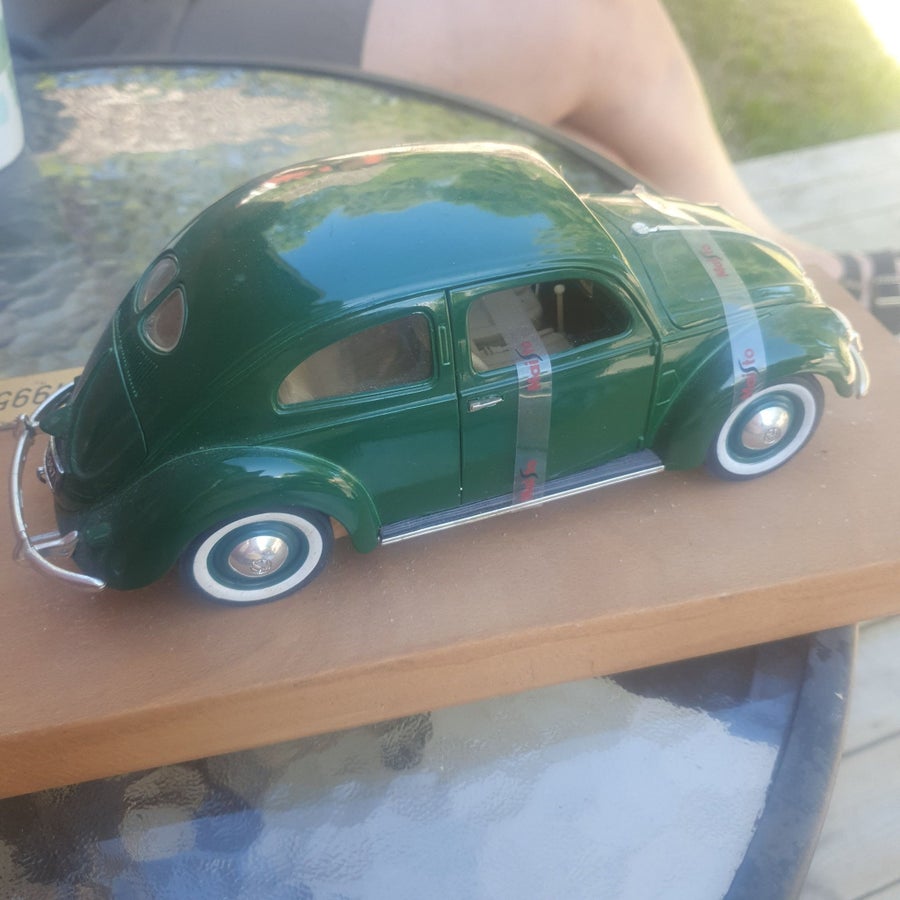 Maisto Volkswagen Beetle 1955 modellbil | Köp på Tradera (737243878)