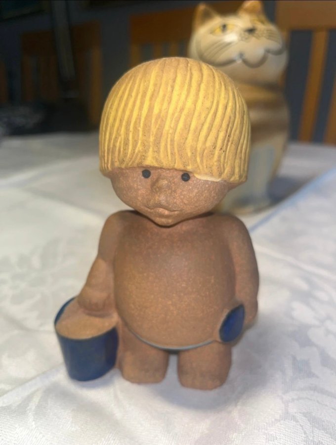 Lisa Larson – Pojke med hink (utan t-shirt), Gu.. | Köp på Tradera ...