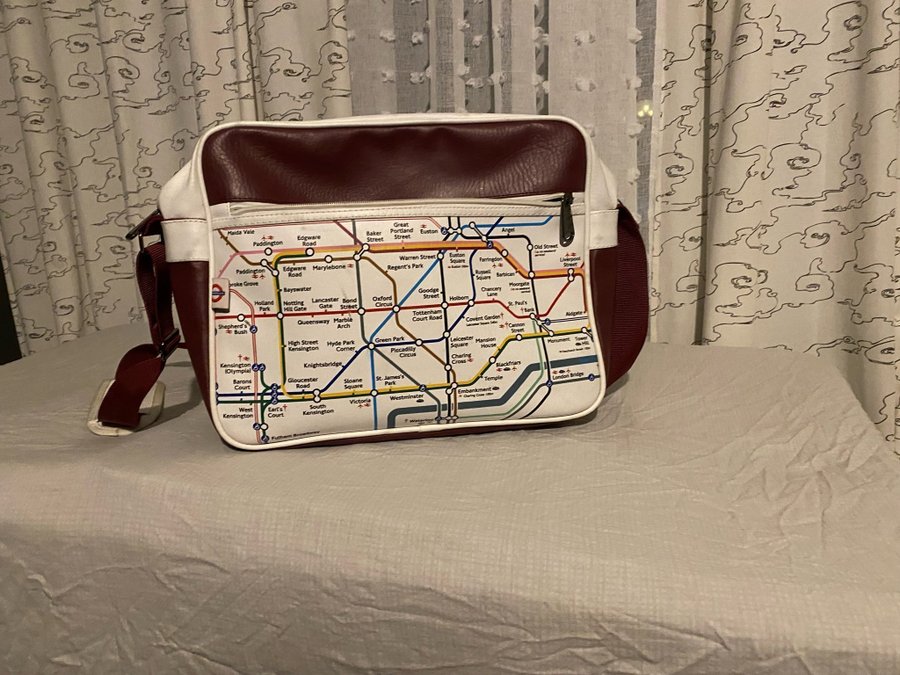 London Underground Retro Axelväska – Karta över.. | Köp på Tradera ...