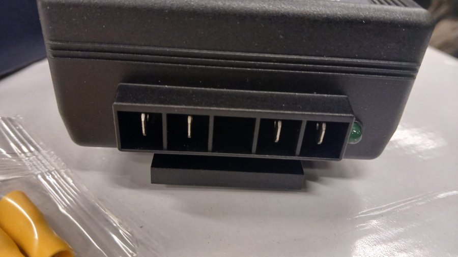 Alfatronix PV12s 24Vdc till 12Vdc Converter | Köp på Tradera (734429024)