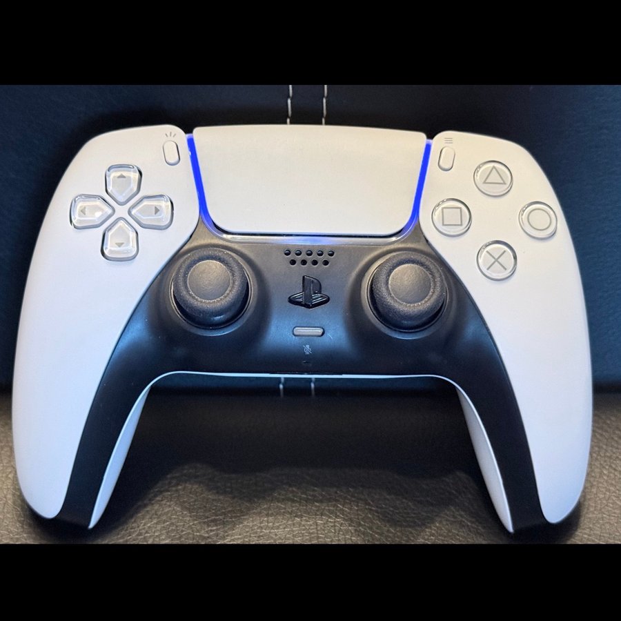 PS5 DualSense med TMR uppgraderade sticks från .. | Köp på Tradera ...