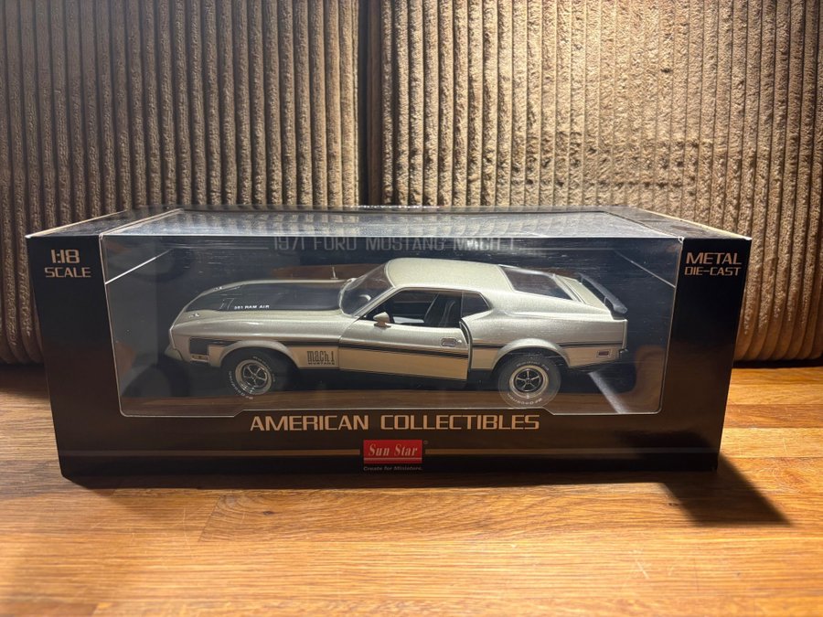 1971 Ford Mustang Mach 1 - 1:18 Skala, Sun Star | Köp på Tradera ...