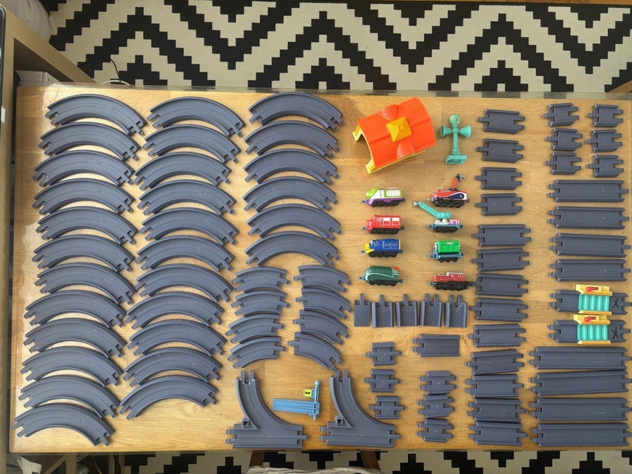 Chuggington tågbana 80 delar med 8 tåg och till.. | Köp på Tradera ...