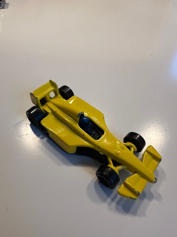Leksaksbil Formel 1 - Gul | Köp på Tradera (708644215)