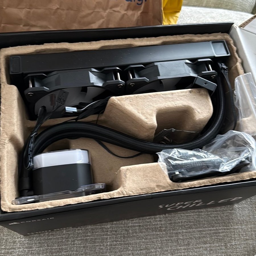 Corsair H100i RGB Platinum SE Vätskekylare | Köp på Tradera (734722009)