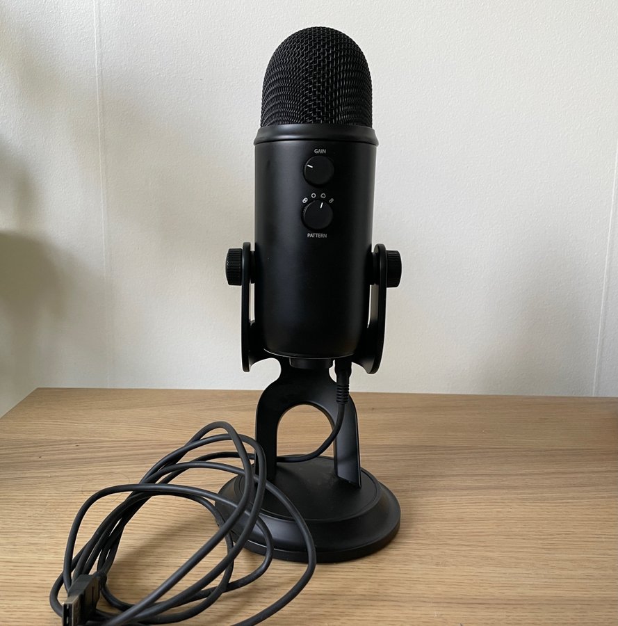Blue Yeti USB-mikrofon – Svart – Mycket fint sk.. | Köp på Tradera ...