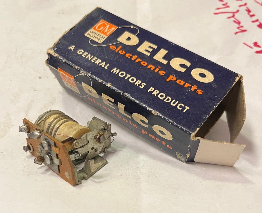 Relä till radio , GM Delco Electronic parts 2 | Köp på Tradera (582522147)