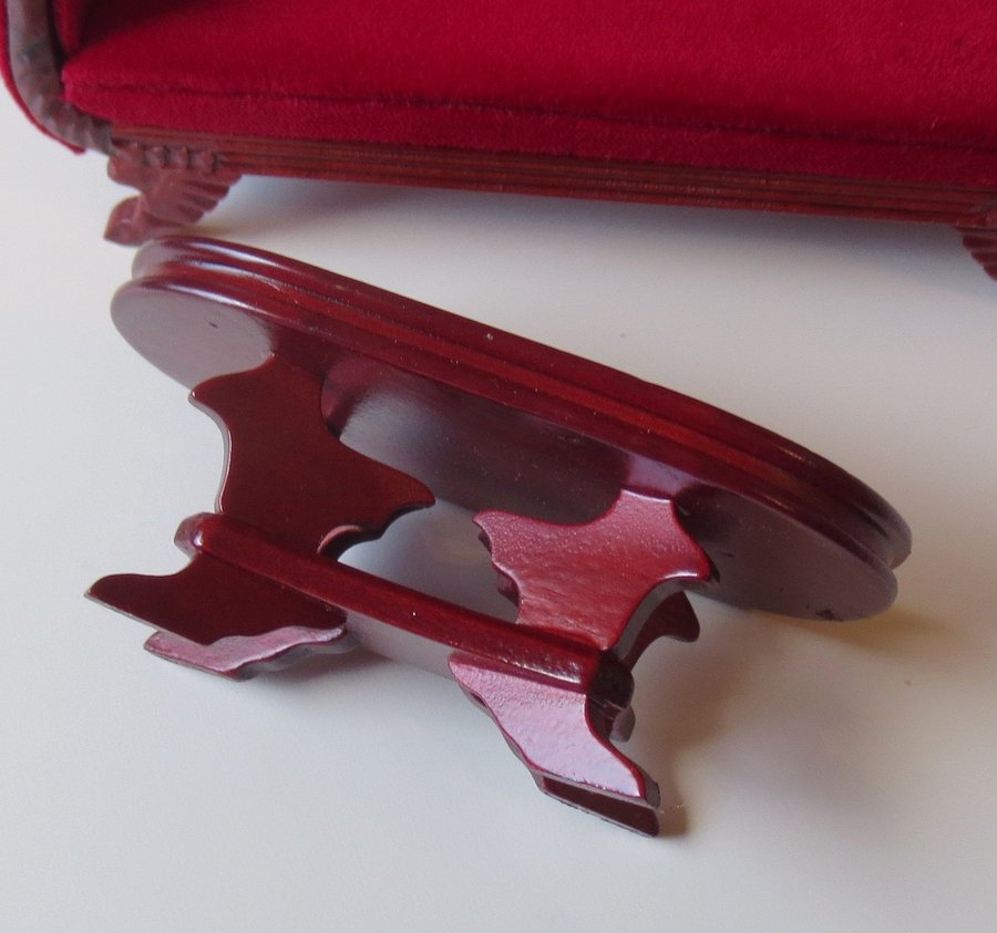 Finmöbel till dockskåpet. skala 1:12 | Köp på Tradera (711657021)