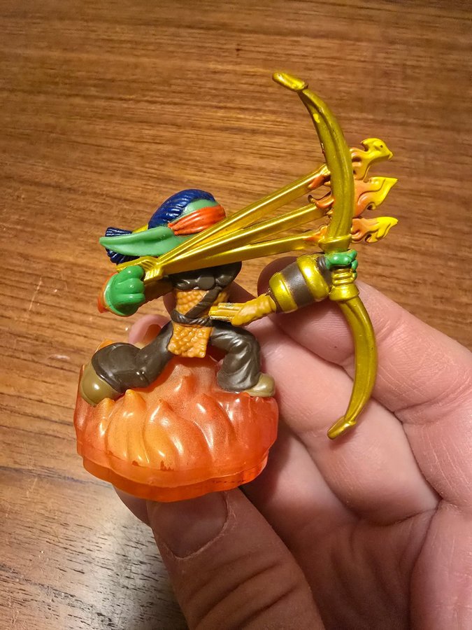 Skylanders Series 2 Flameslinger-figur från spe.. | Köp på Tradera ...