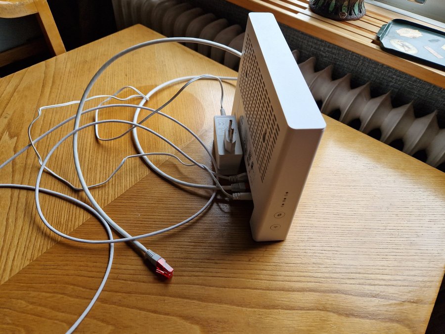 Se produkter som liknar Internet Box till Fiber Telia.. på Tradera ...