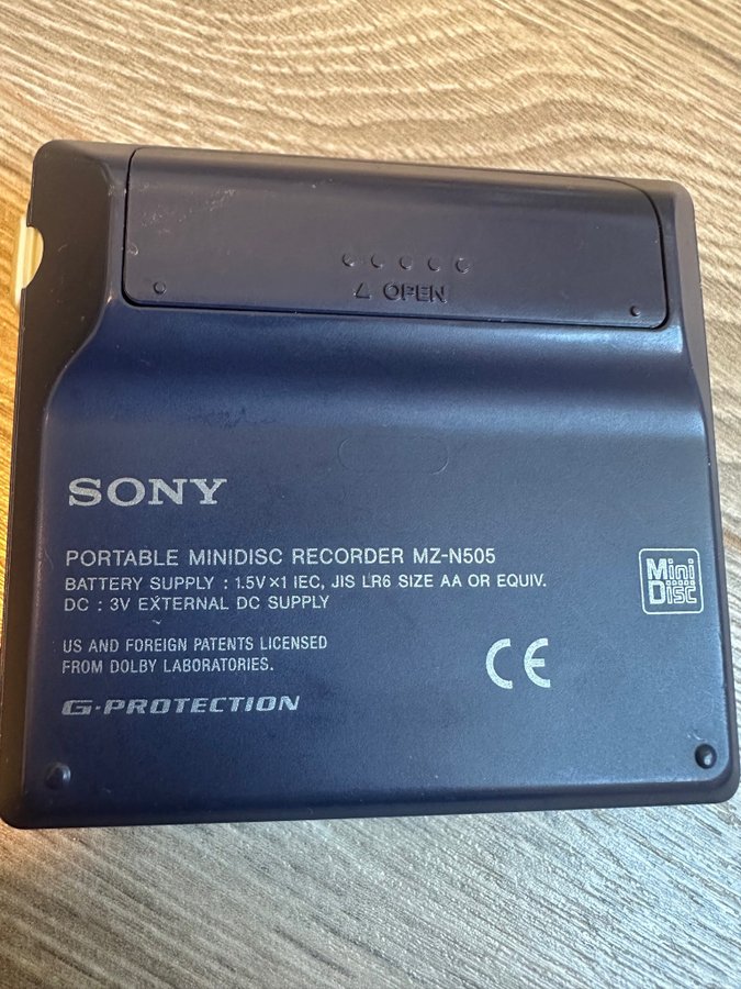 Sony Net MD Walkman MZ-N505 Type-R | Köp på Tradera (697632399)