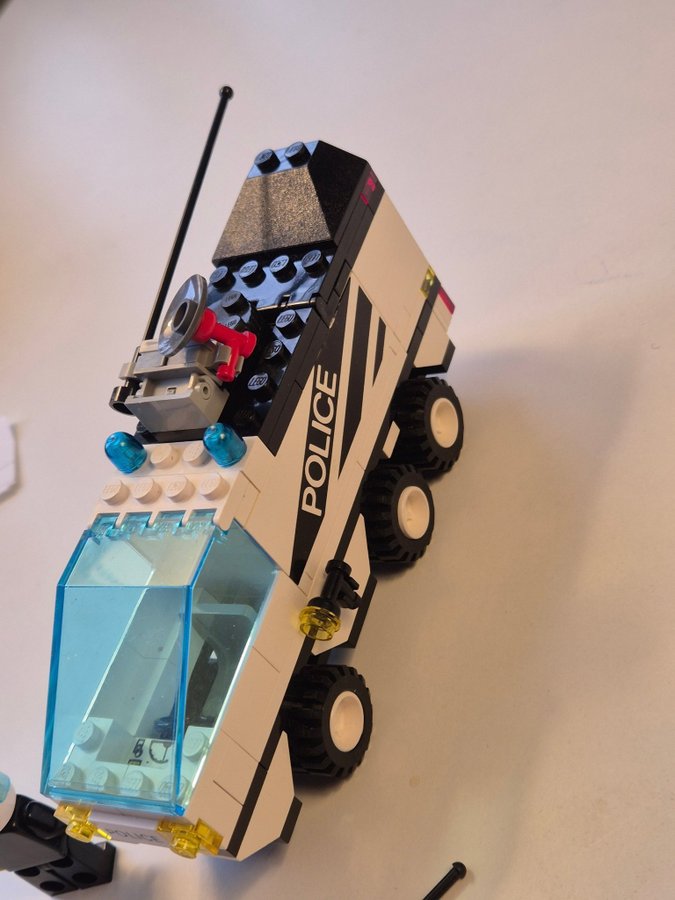 Lego Classic Town Police från år 1991! Komplett.. | Köp på Tradera ...