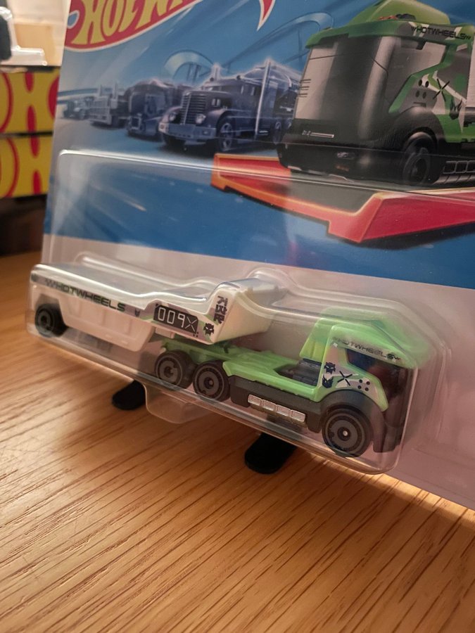 Hot Wheels Racing Convoy - Track Fleet | Köp på Tradera (699671772)