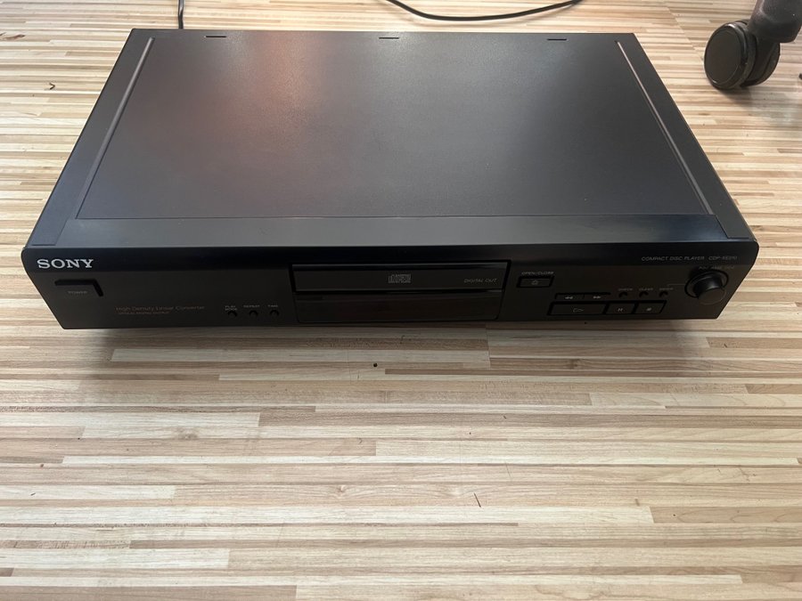 Sony CDP-XE210 CD-spelare optisk utgång. | Köp på Tradera (698013222)