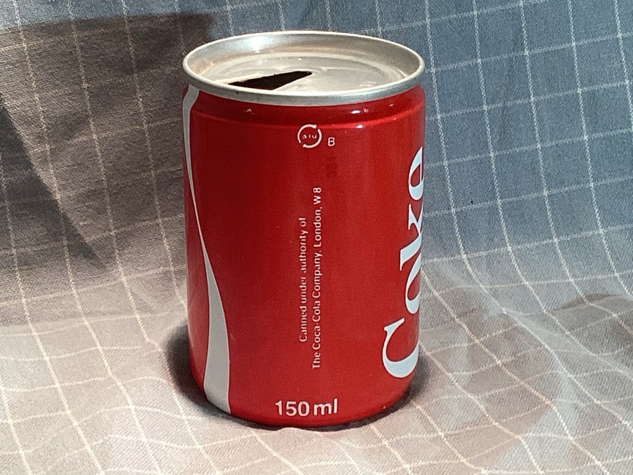 Se produkter som liknar COCA-COLA BURK 15 ML ! SE BIL.. på Tradera ...