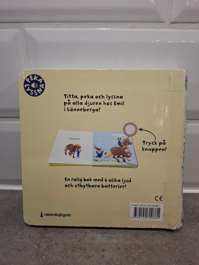 Se produkter som liknar Emil och djuren som låter - A.. på Tradera ...