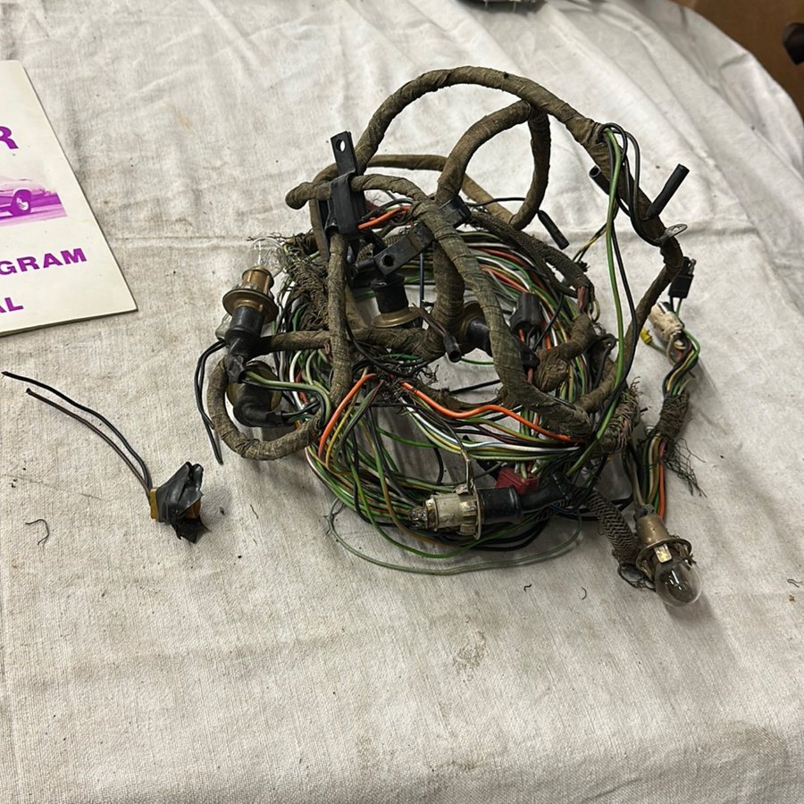 Mecury cougar 1969 elhärva bakljus + manualer | Köp på Tradera (709039853)