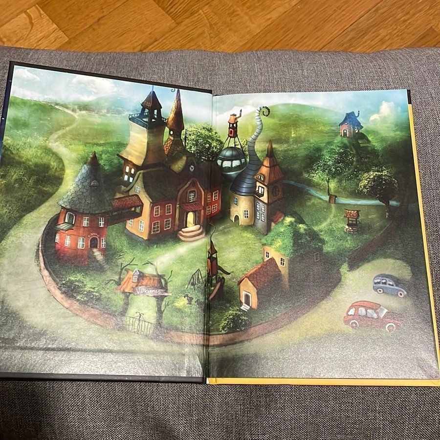 Mystiska skolan: Svarta Madam av Katarina Genar.. | Köp på Tradera ...