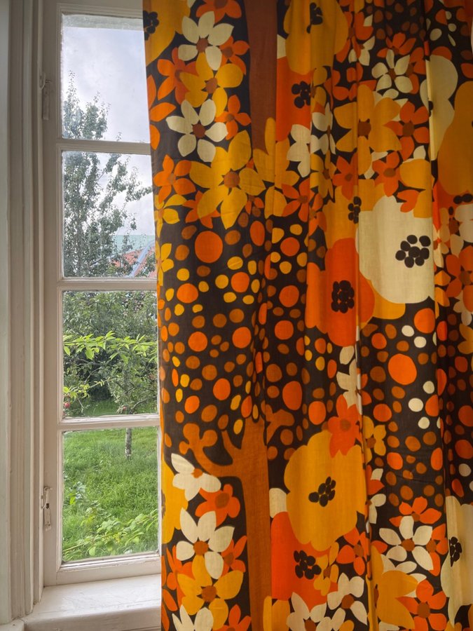 Se produkter som liknar Äkta retro gardin draperi ori.. på Tradera ...