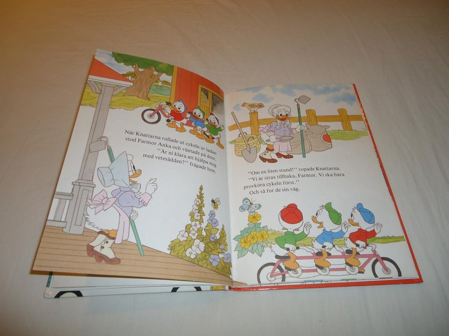 Walt Disney Farmor Anka reder sig själv inbunde.. | Köp på Tradera (571962655)