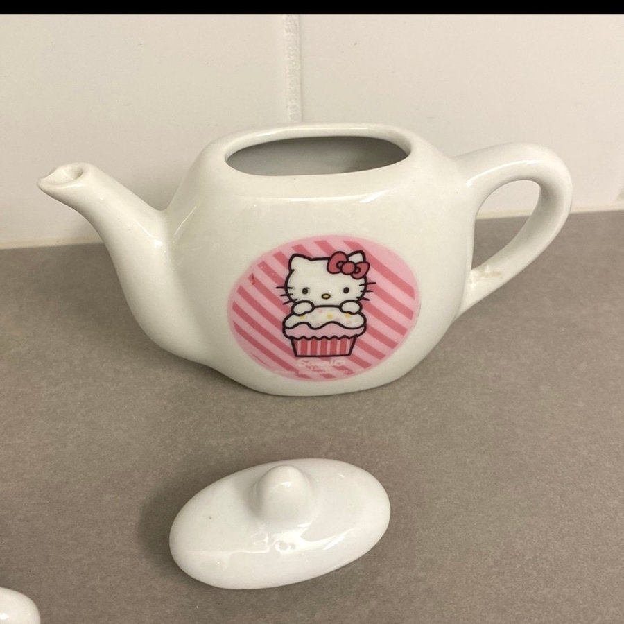 Hello Kitty Teservis - till lekköket | Köp på Tradera (708352983)