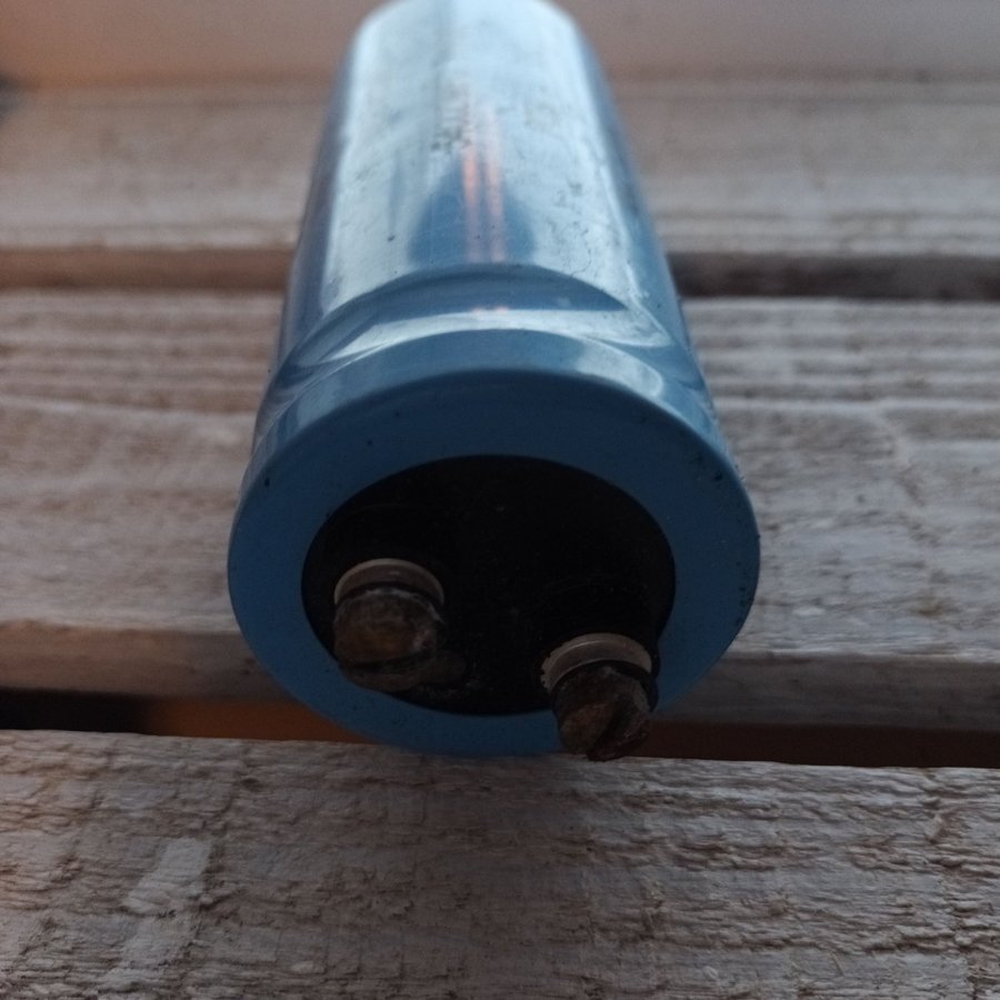 Mallory Kondensator 54000MFD 10VDC | Köp på Tradera (708418911)