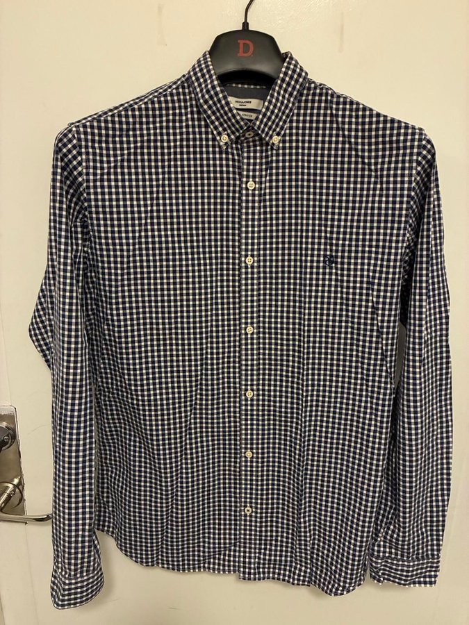 Stilig Blå/vita skjorta från Jack&Jones | Köp på Tradera (709099921)