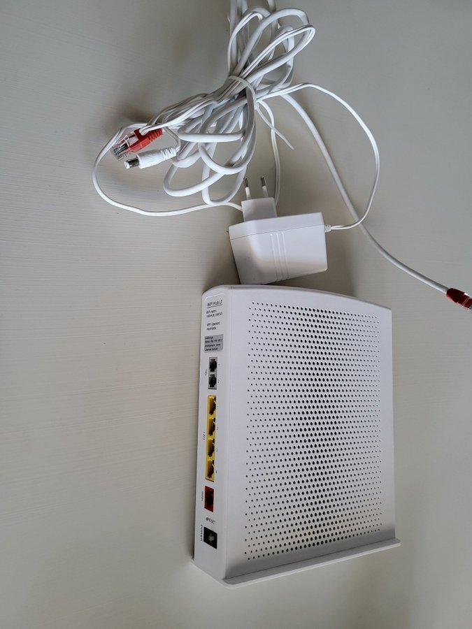 CBN Wifi Hub L1 / Router | Köp på Tradera (713458645)