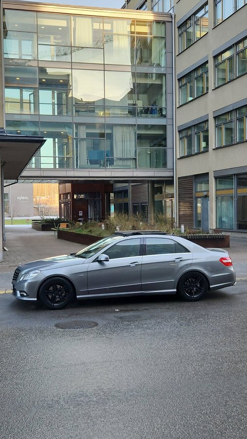 Mercedes-Benz E250 CGi AMG Avantgarde | Köp på Tradera (711417170)