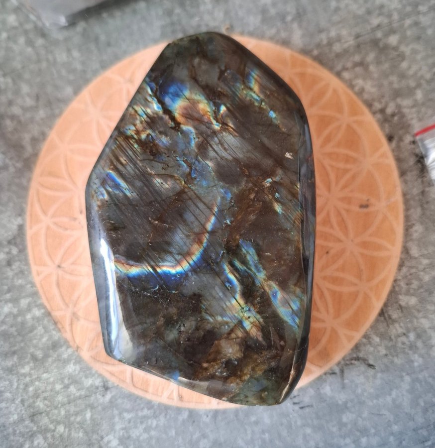 SPEKTROLIT fri form m. magiskt vackert färgspel.. | Köp på Tradera ...