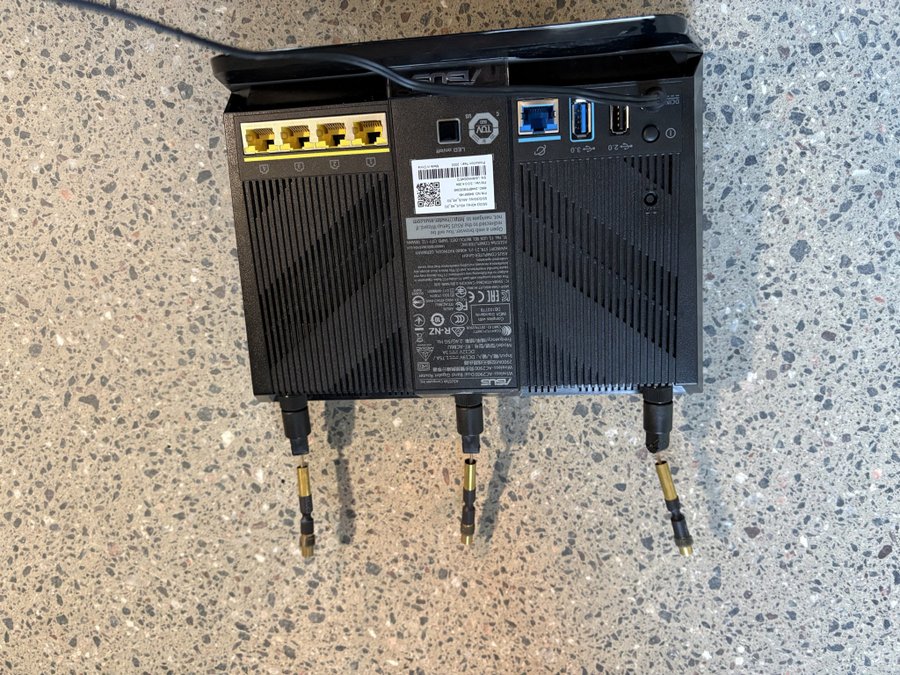 Se produkter som liknar ASUS Router RT-86U funkar utm.. på Tradera ...