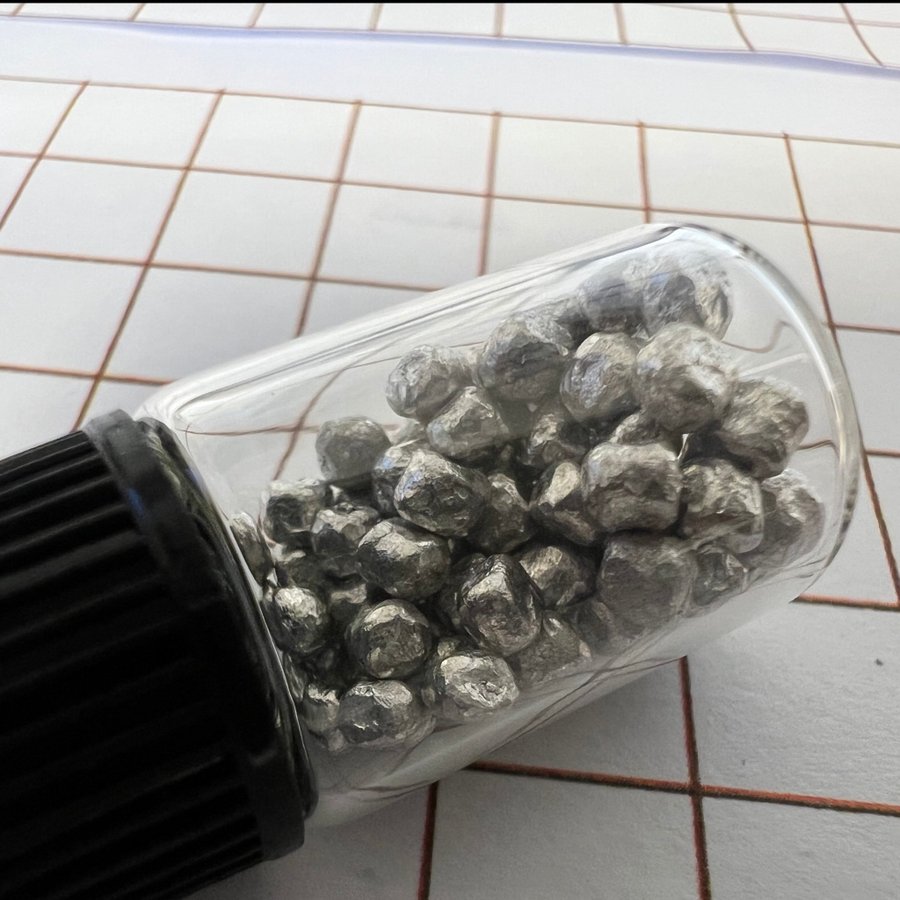 Magnesium 99.9% Grundämne Element Mg 12 Periodi.. | Köp på Tradera ...