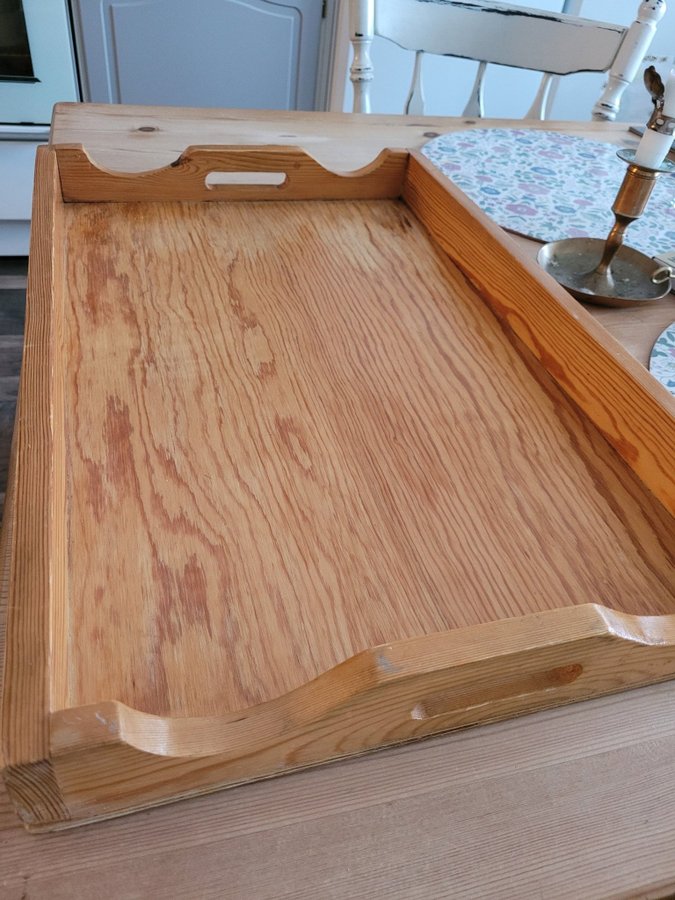 Gammal bricka träbricka med handtag allmoge | Köp på Tradera (587629972)