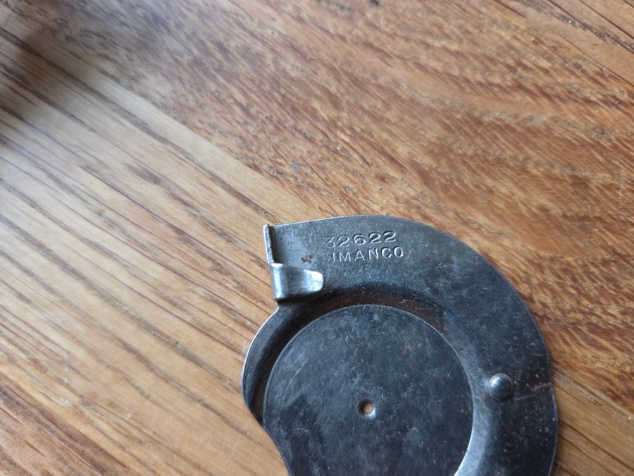 Symaskinsdelar Simanco / Singer, Låda med Vinta.. | Köp på Tradera ...