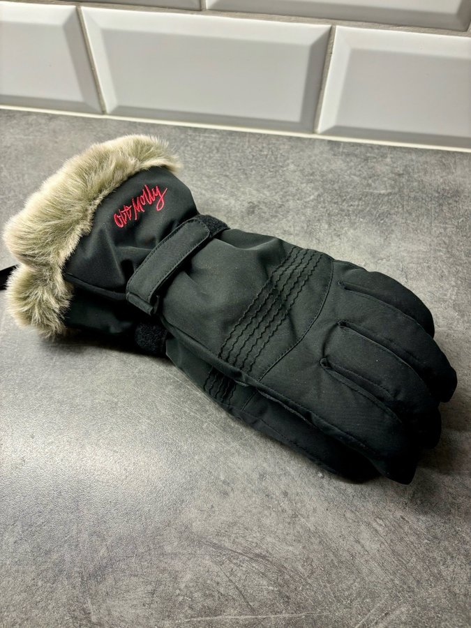 Se produkter som liknar Odd Molly skid/vinter Vantar på Tradera (648359434)