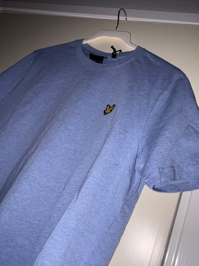 Lyle & Scott Blue size M. Newprice 449 kr | Köp på Tradera (734250866)