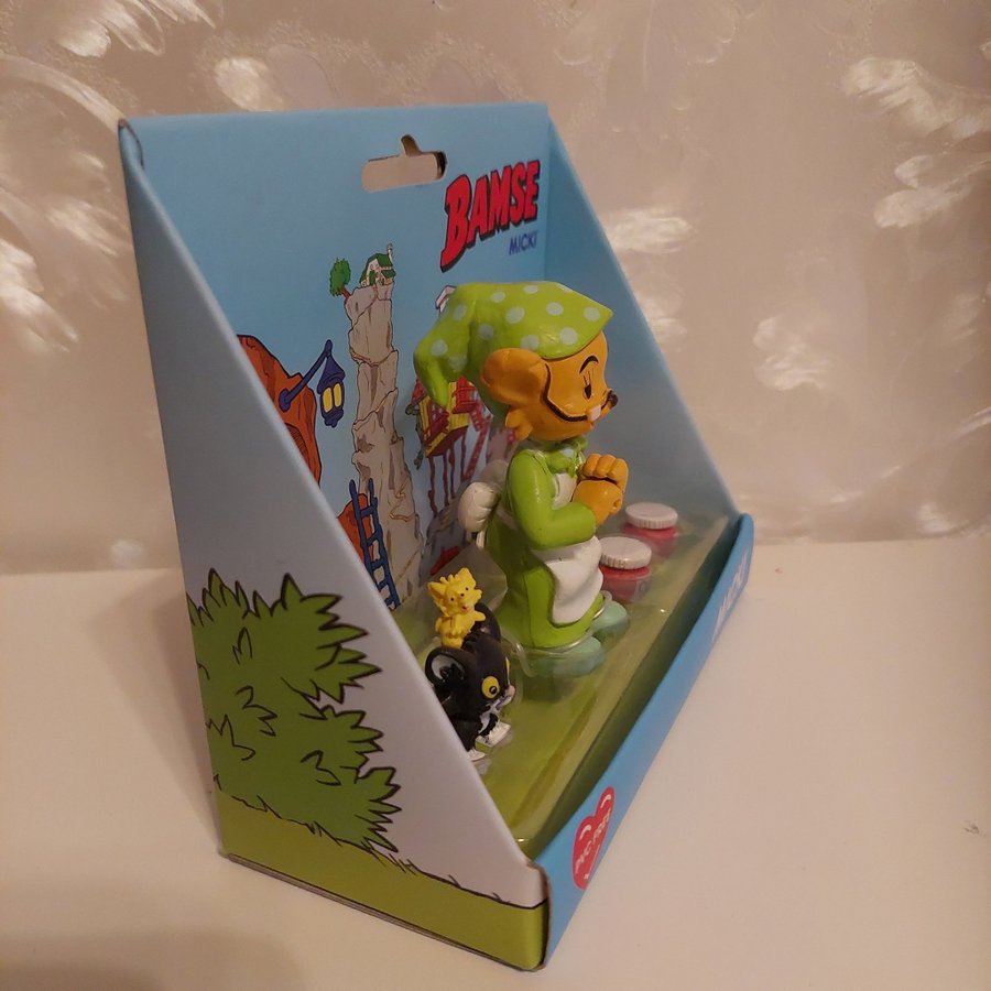 Se produkter som liknar Bamses Farmor och katten Jans.. på Tradera ...