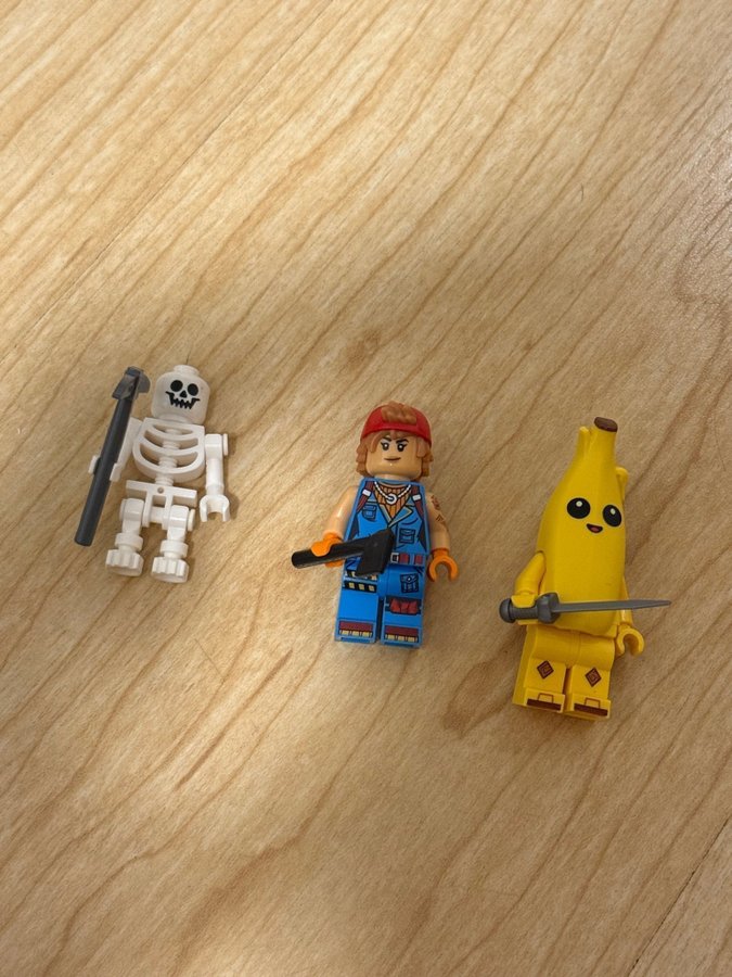 Lego Fortnite 77075 Peely & Sparkplug's Camp | Köp på Tradera (733201464)