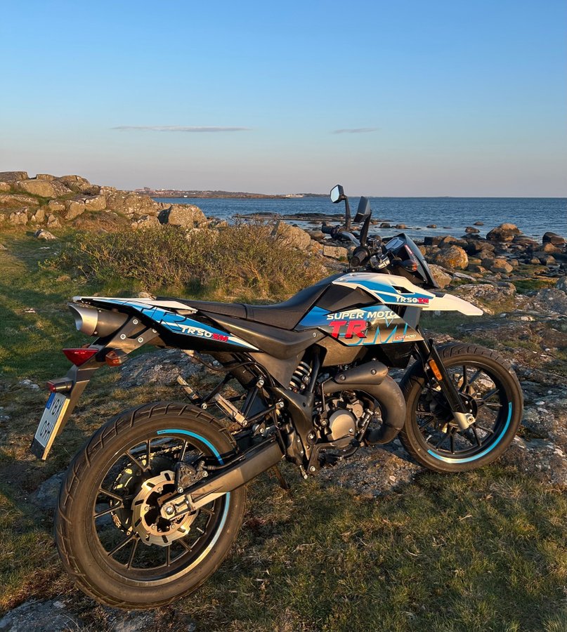 Se produkter som liknar KSR TR 50 SM på Tradera (694616834)