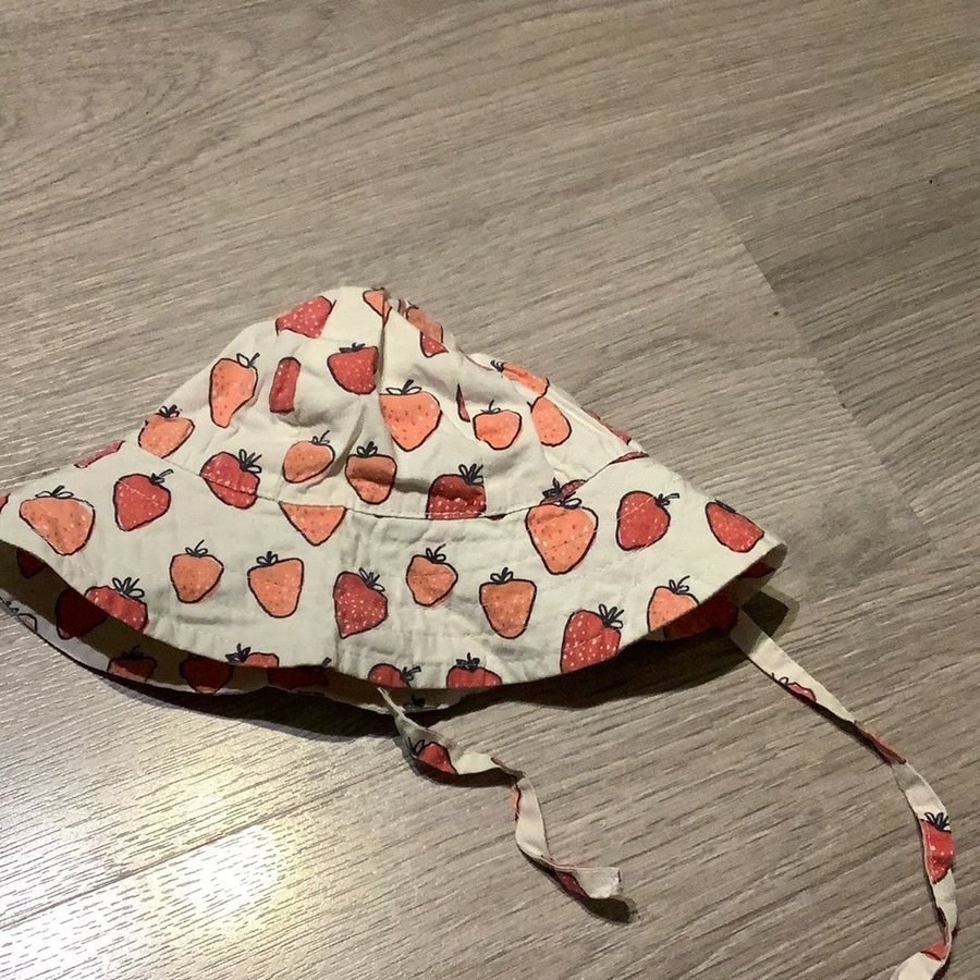 Solhatt hatt mössa storlek 42/44 baby by Lindex | Köp på Tradera ...