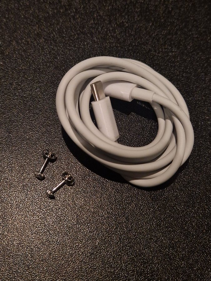 Silverörhängen med sten från Maanesten | Köp på Tradera (708767659)