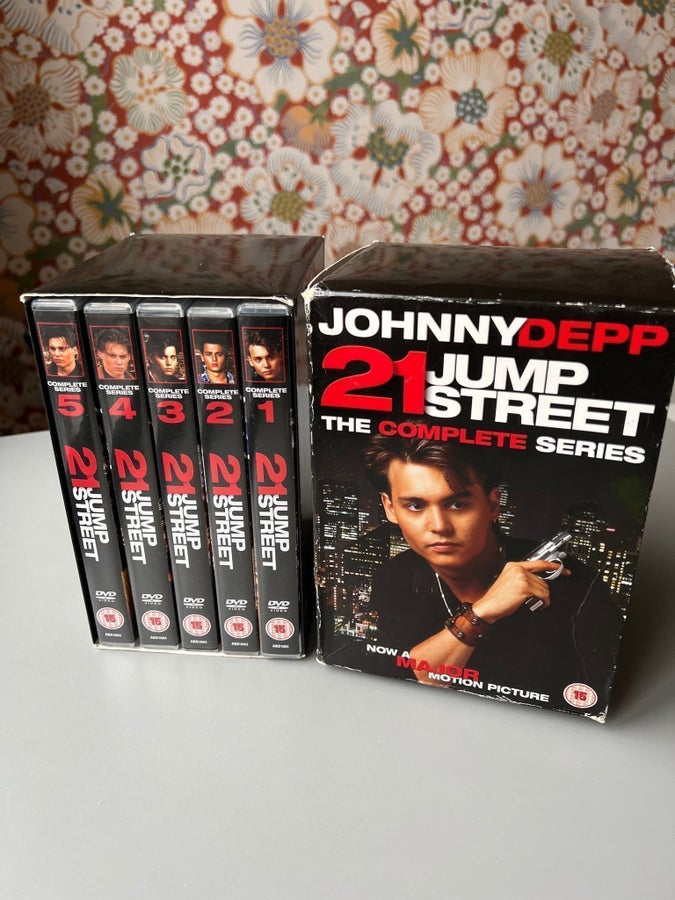 21 Jump Street - The Complete Series DVD Box | Köp på Tradera (735873043)