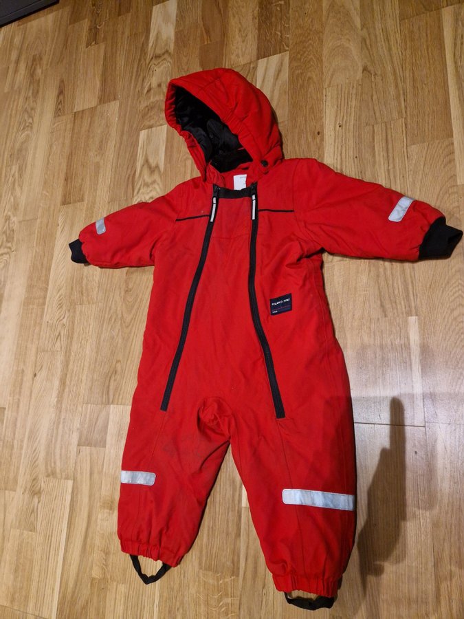 Polarn O. Pyret, röd overall i storlek 80 | Köp på Tradera (706231031)