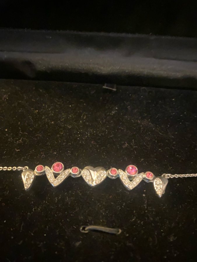 Mary Kay smycke Miss Go Give tre sätt att bära | Köp på Tradera (710645413)