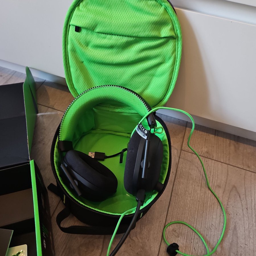 Razer Blackshark V2 Special Edition | Köp på Tradera (712166879)