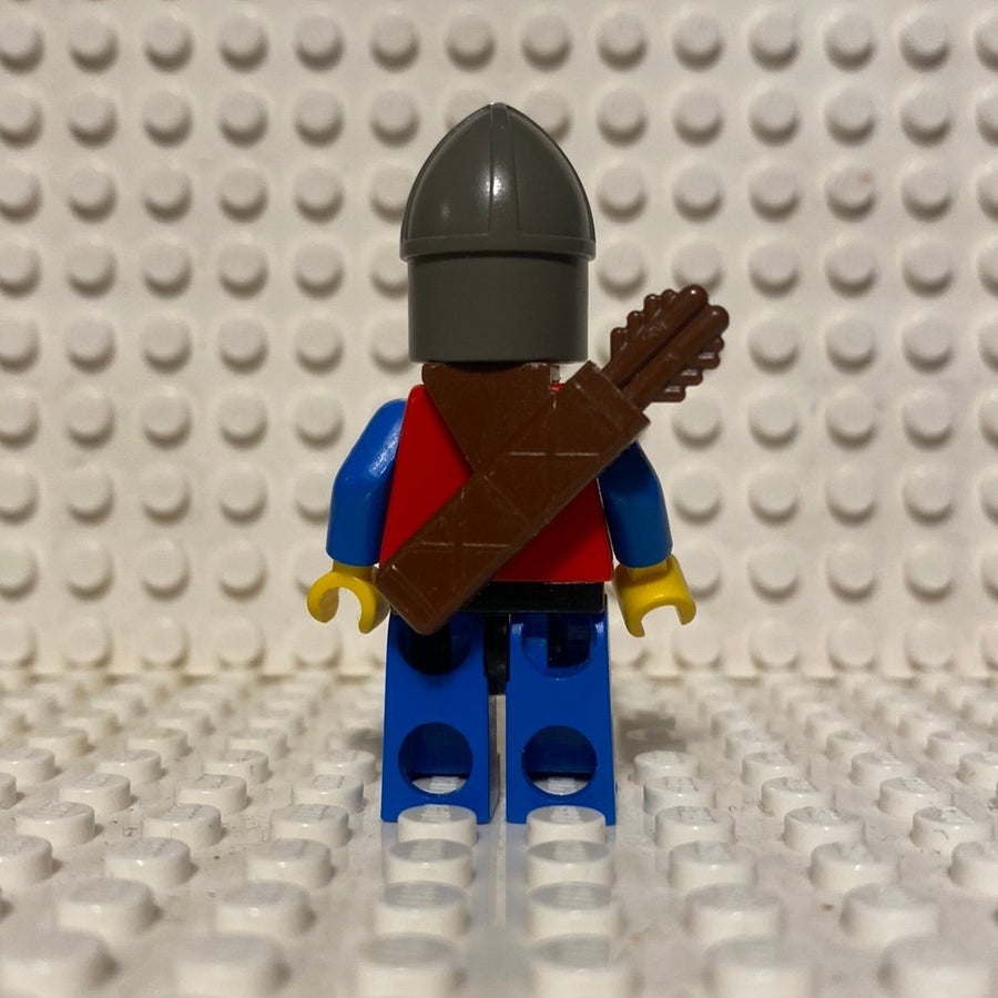 Lego Castle Crusader Ax.. | Köp från Måm_smått_och_gott på Tradera ...
